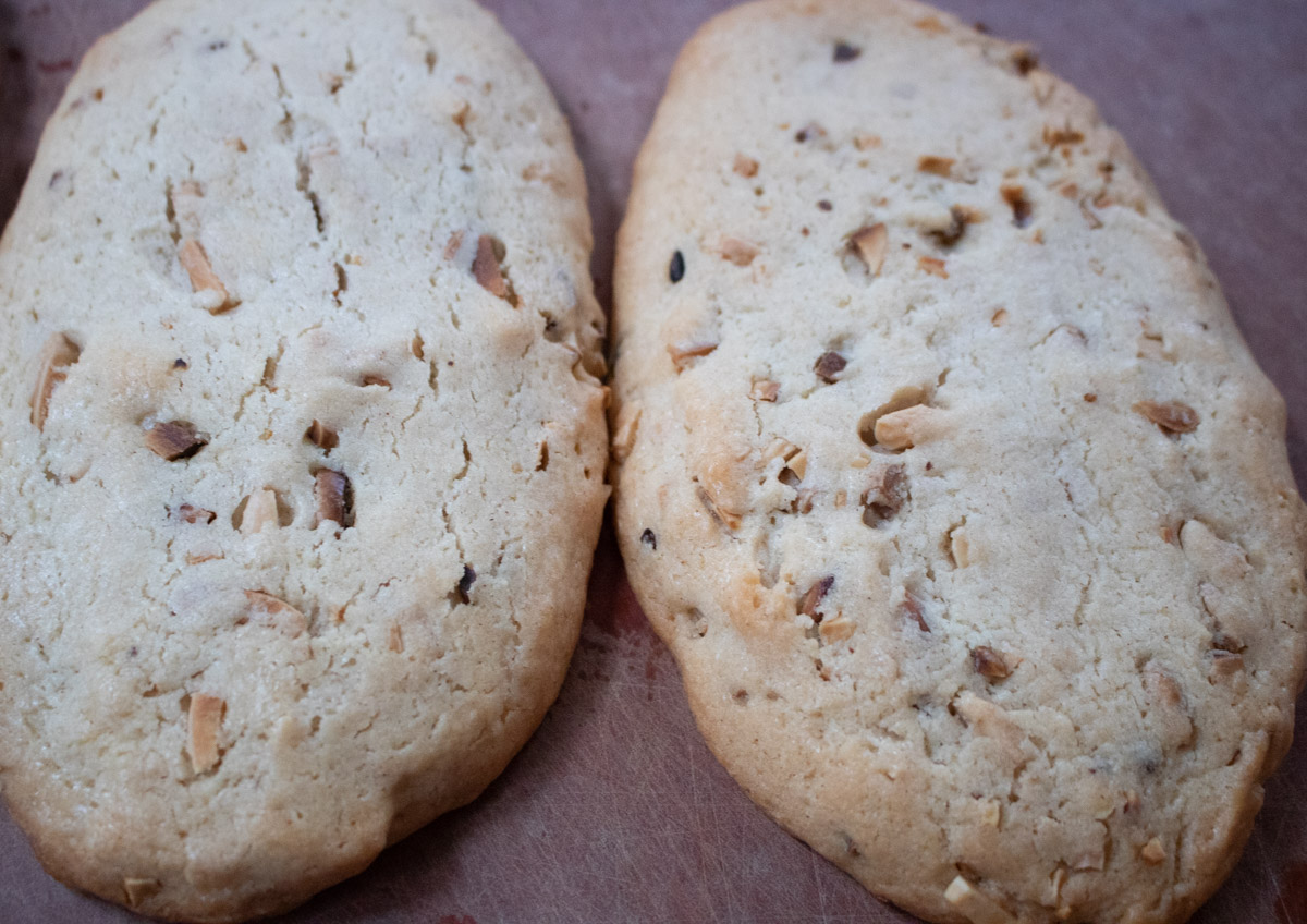 Chocolate-Dipped Mandel Bread - themodernknish.com
